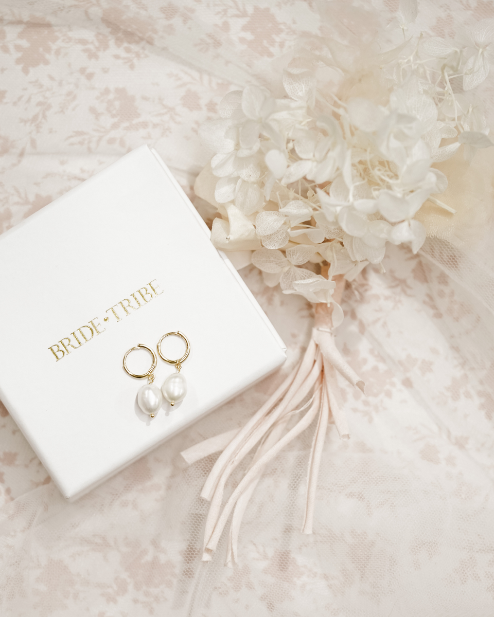 Charlotte Baroque Pearl Earrings| Bridesmaid Pearl Earrings – Bride Tribes